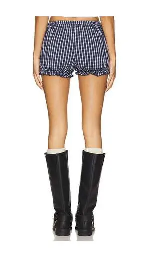 MORE TO COME Jessie Bloomers