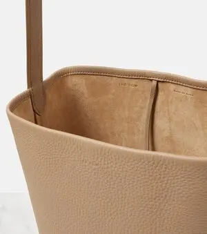 THE ROW N/s Park Medium Leather Tote Bag - Beige