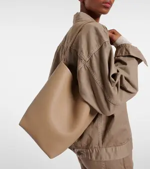 THE ROW N/s Park Medium Leather Tote Bag - Beige