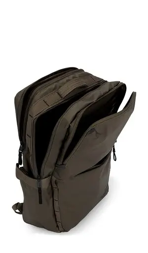 The North Face Base Camp Voyager Daypack - Green