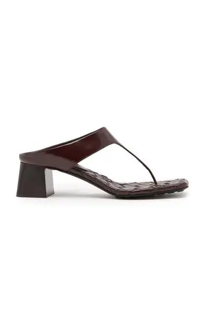 Bottega Veneta Leather Thong Sandals - Brown