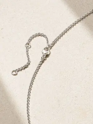 DE BEERS LONDON 18 Karat White Gold Diamond Pendant Necklace