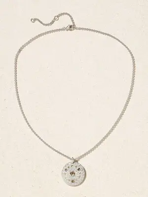 DE BEERS LONDON 18 Karat White Gold Diamond Pendant Necklace