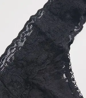 Hanky Panky Lace Low-rise Thongs