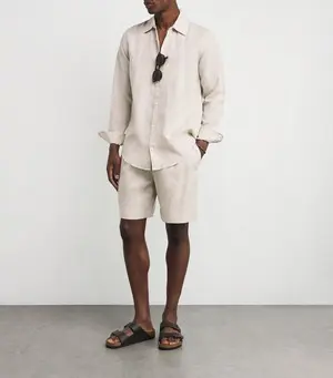 CHE Relaxed Linen Shorts With Cuffs