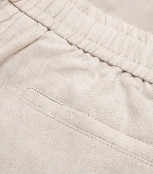 CHE Relaxed Linen Shorts With Cuffs