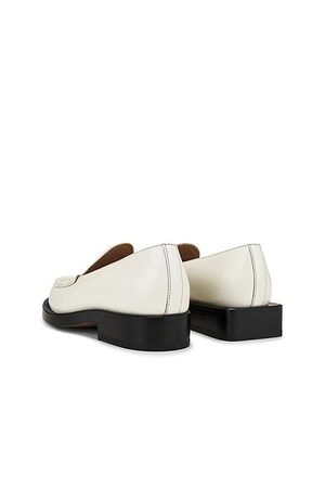 Jacquemus Les Mocassins Leather Loafers - Off-white