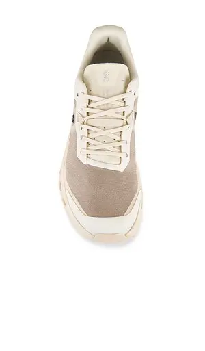 On Cloudvista 2 Sneaker - Cream