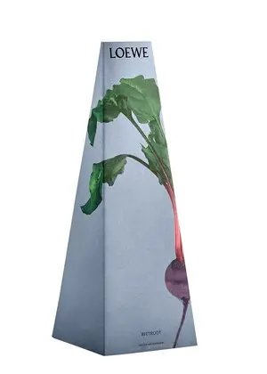 Loewe Beetroot Wax Candleholder Wax Candleholder, Candlestick-shaped Candle, Fruity Scent, Fresh Aroma, Sweet Notes