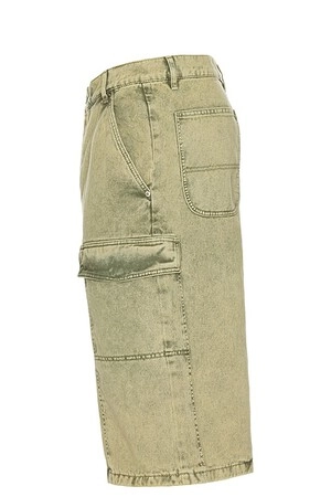 AMI Paris Wide Fit Cargo Bermuda