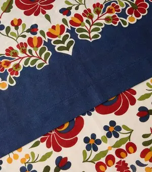 La DoubleJ Windflower Placee Linen Tablecloth - Blue