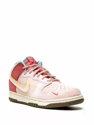 Nike X Social Status Dunk Mid Sneakers - Pink