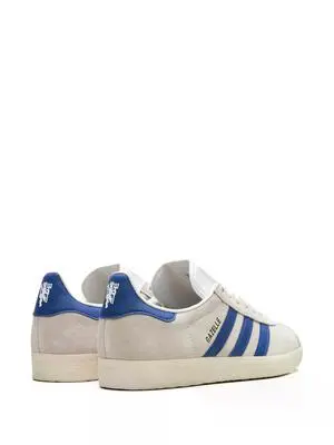 Adidas X Manchester United Gazelle Sneakers - Neutrals