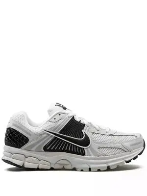 Nike Nike Zoom Vomero 5 "Black" Sneakers White