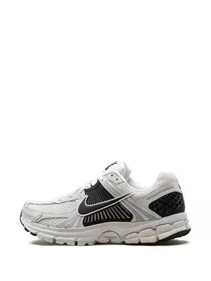 Nike Zoom Vomero "black" Sneakers - White