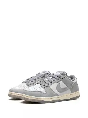 Nike Dunk Low Sneakers - Grey