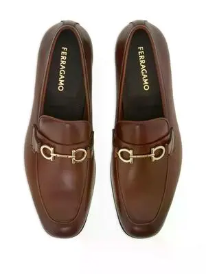FERRAGAMO Gancini Plaque Loafers - Brown