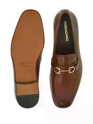 FERRAGAMO Gancini Plaque Loafers - Brown