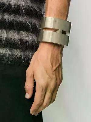 PARTS OF FOUR Sterling Crescent Crevice Cuff - Silver