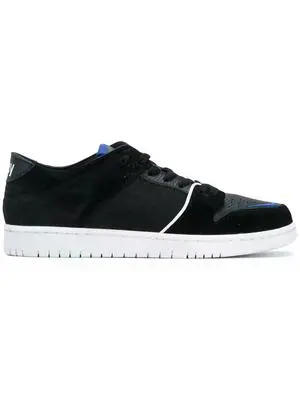 Nike X Soulland Sb Zoom Dunk Low Pro Qs Fri.day Part 0.2 Sneakers - Black