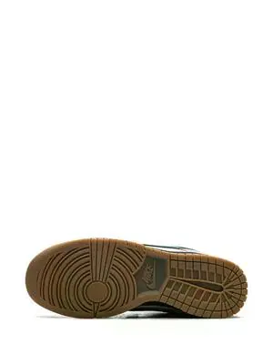 Nike Dunk Low Sneakers