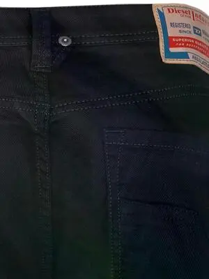 DIESEL® 1985 Larkee Jeans
