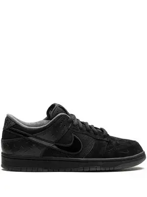 Nike X Division Street Dunk Low "what The Duck Alternate" Sneakers