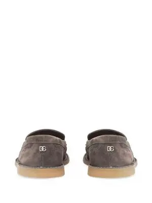 Dolce & Gabbana Dg-plaque Suede Loafers - Grey