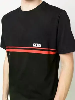 Gcds Logo-print Short-sleeve T-shirt - Black