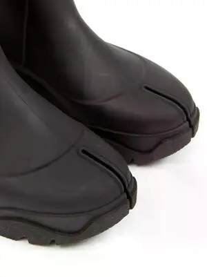 MAISON MARGIELA Tabi Rubber Boots - Black