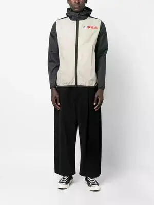 Play Comme Des Garcon Lightweight Hooded Jacket With Logo Patch - Neutrals