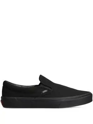 VANS Classic Slip-on Sneakers - Black