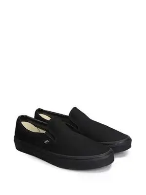VANS Classic Slip-on Sneakers - Black