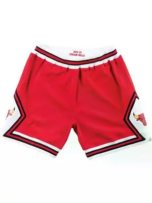 Mitchell & Ness 1975/76 Chicago Bulls Authentic Basketball Shorts - Red