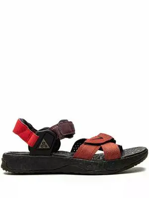 Nike Air Deschutz Sandals - Red