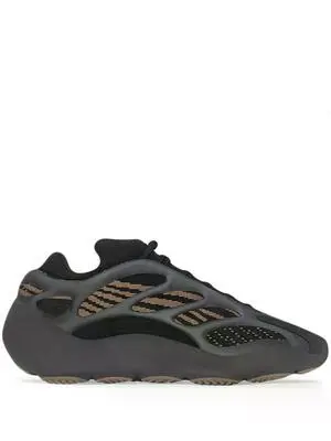 ADIDAS X YEEZY 700 V3 Clay Brown Sneakers - Black