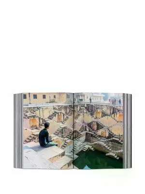 TASCHEN Bjarne Mastenbroek. Dig It! Building Bound To The Ground Book