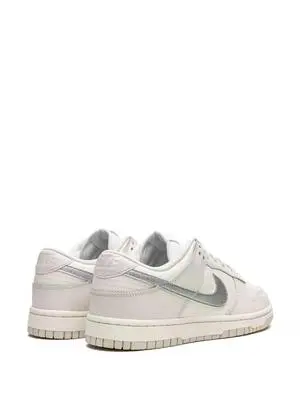 Nike Dunk Low Ess "trend" Sneakers