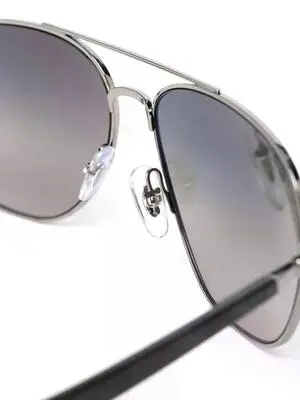 Ray-ban Aviator Sunglasses With Gradient Lenses