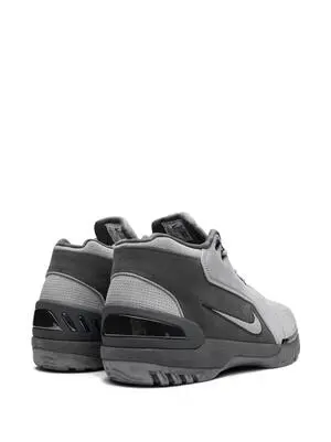 Nike Zoom Generation Dark Sneakers