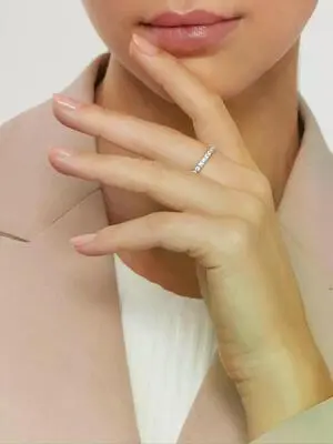 VEYNOU 18kt Recycled White Gold Pavé Diamond Band Ring