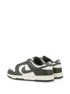 Nike Dunk Low Retro Sneakers - Grey