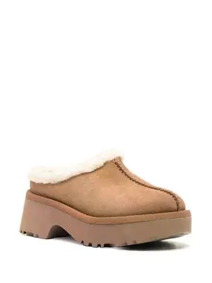 UGG New Heights Mules Chestnut Suede