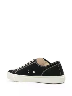 MAISON MARGIELA Tabi Low-top Sneakers - Black