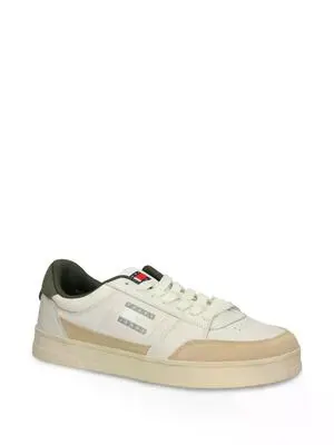 Tommy Hilfiger Tonal Logo Leather Trainers