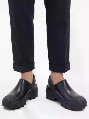 Camper Traktori Clogs - Black
