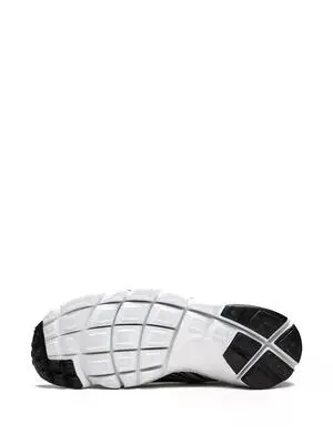 Nike Footscape Motion Sneakers
