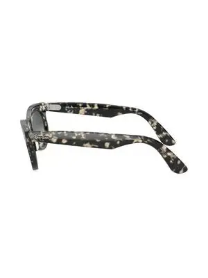 Ray-ban Wayfarer Oval Sunglasses - Grey