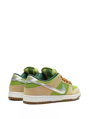 Nike Dunk Low Escargot Sneakers - Green