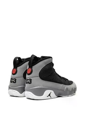 JORDAN Air Retro Particle Grey Sneakers - Black